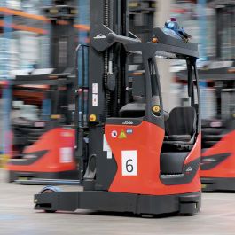 Linde Schubmaststapler R-MATIC | Logistik Xtra